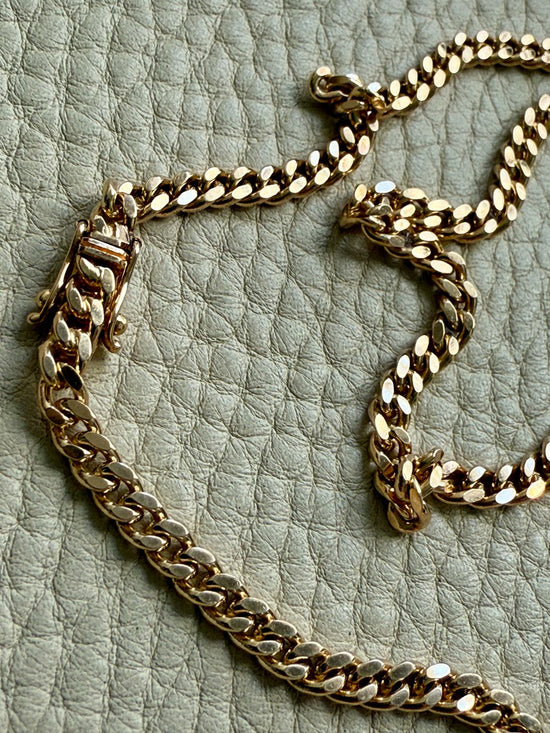 25 gram 18k Gold Chubby Curb Link Chain Necklace - Swedish Vintage - 1 ...